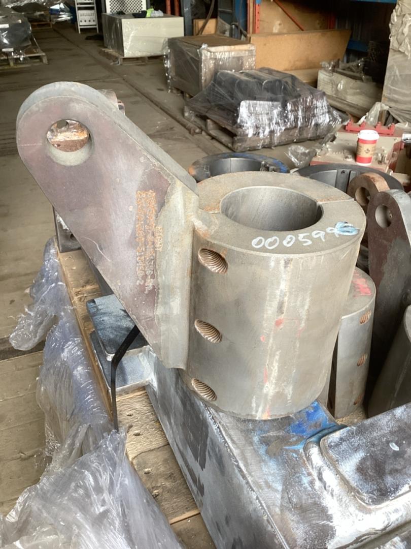 ELEVATOR LINK CLAMP, RIGHT ASSEMBLY, 3.00 IN NOM DIAM - Open Top Drive